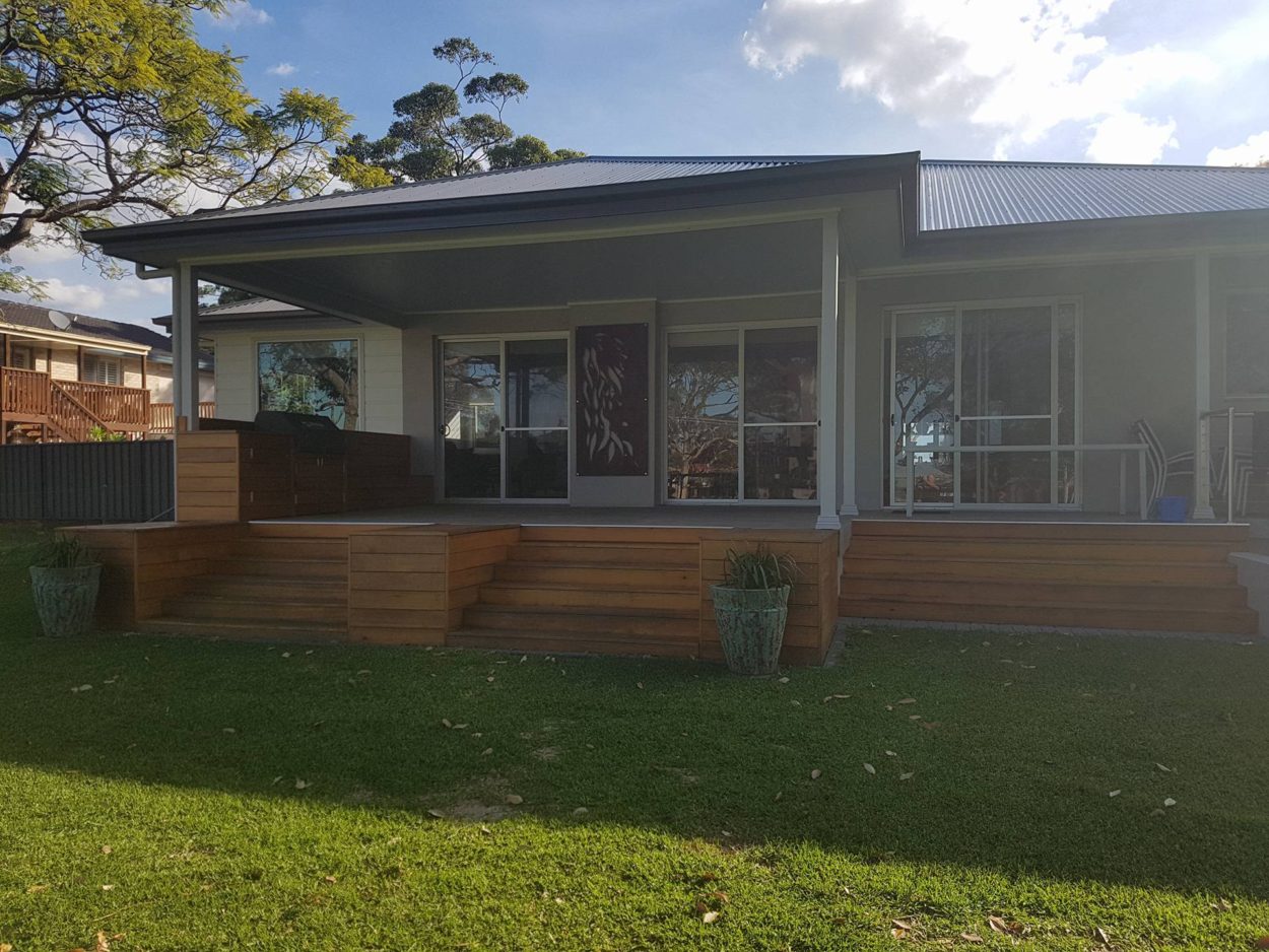 Indoor Decorative Screens - Gum Leaf Cascade Pattern 4 - Iron Bark ...
