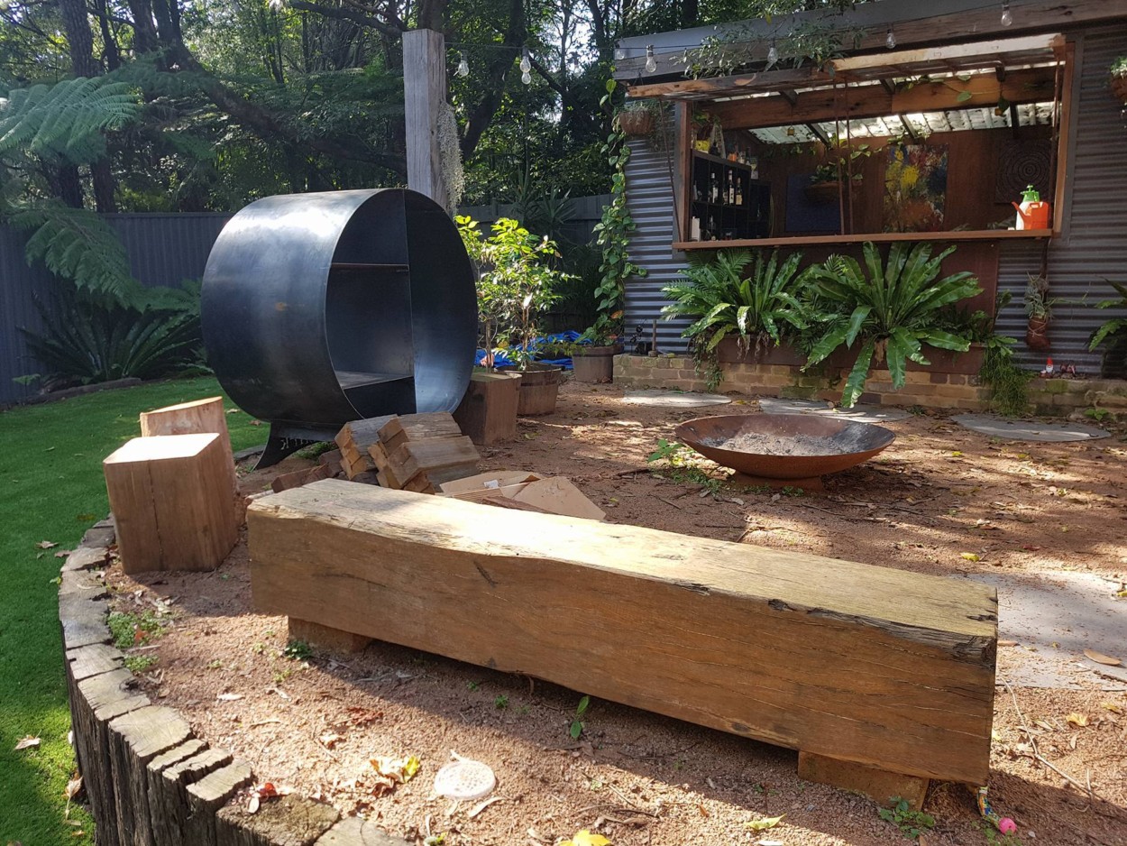 Ironbark Woodstack - Iron Bark Metal Design