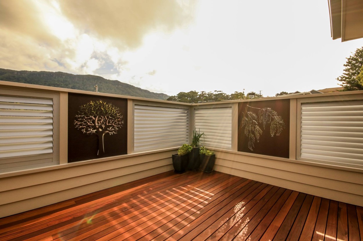 Privacy Screens - Iron Bark Metal Design