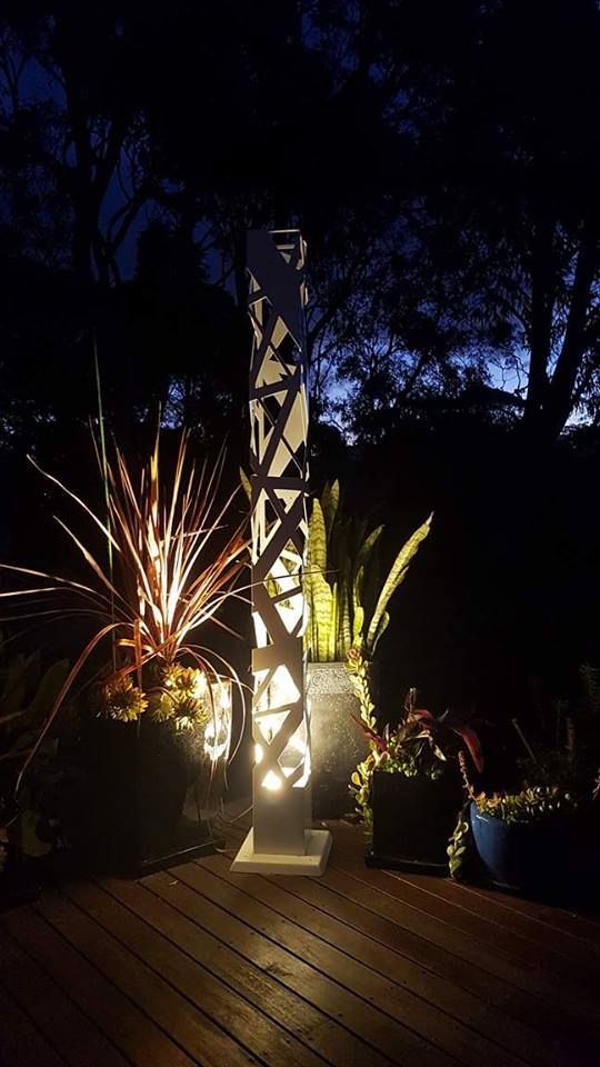 Cross Hatch Light Tower - Iron Bark Metal Design