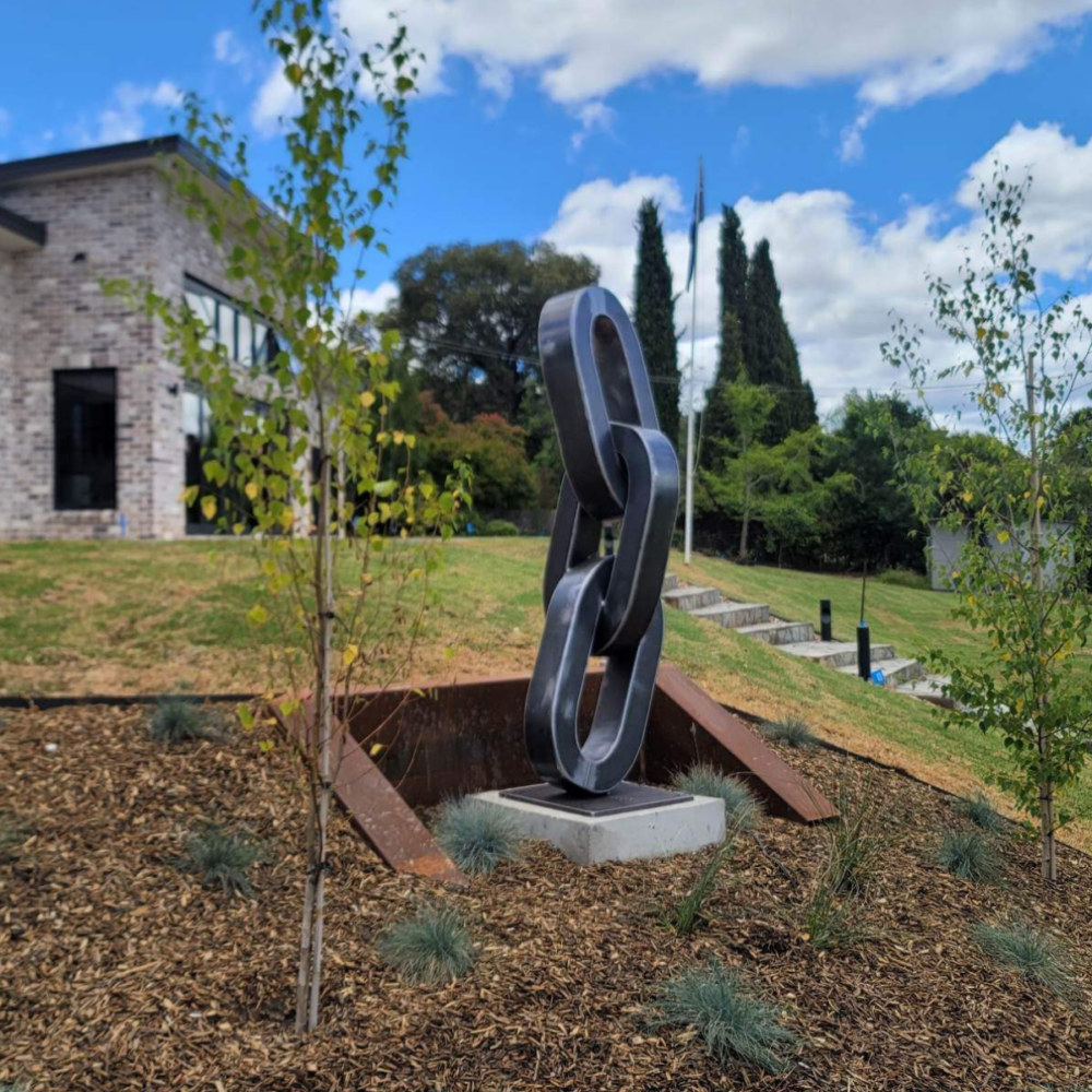 Chain Sculpture - Iron Bark Metal Design